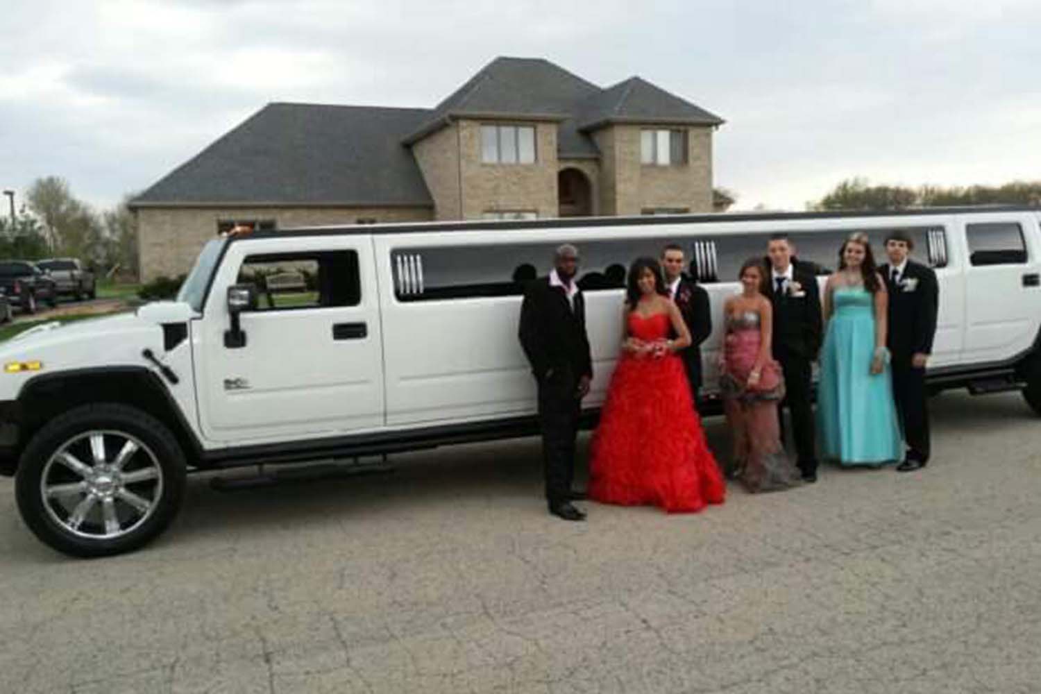 Midwest Coach Limo | Prom Transportation