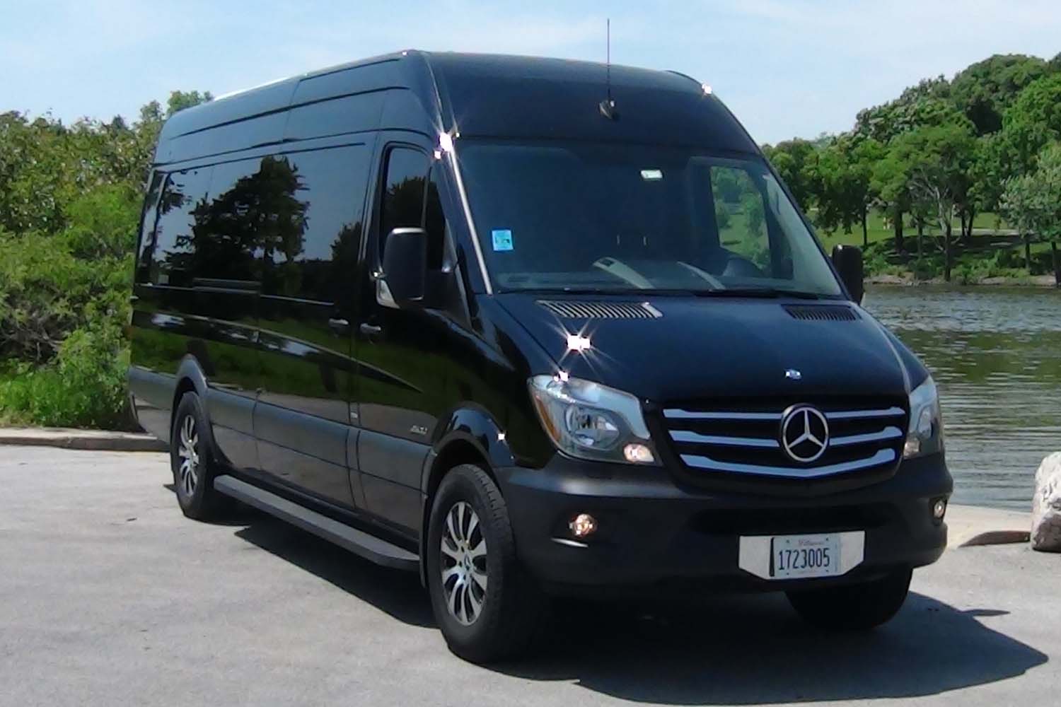Midwest Coach Limo | Mercedes Limo Bus
