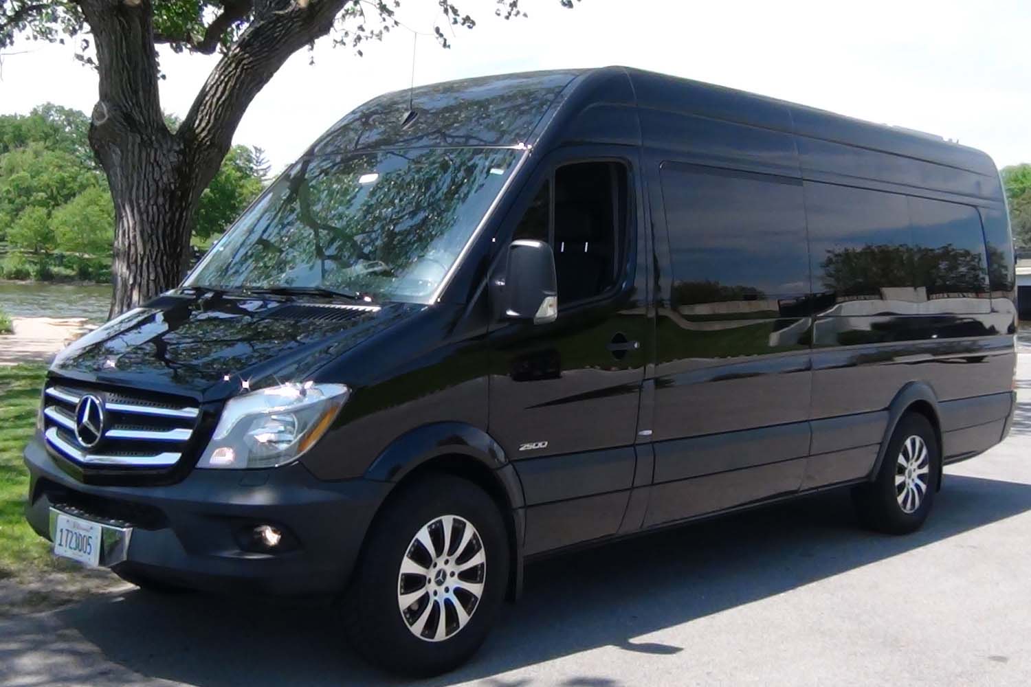 Midwest Coach Limo | Mercedes Limo Bus